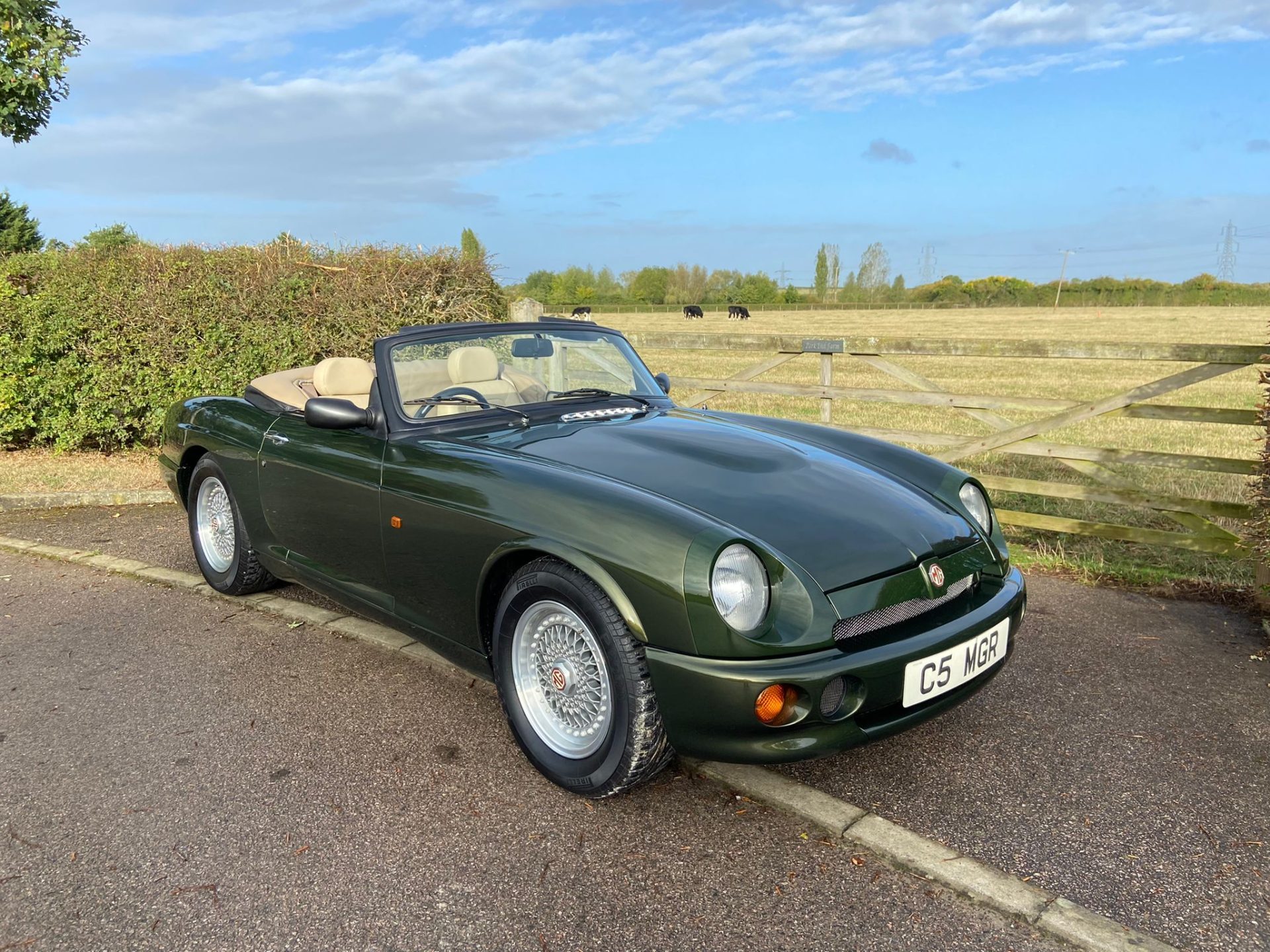 1994 MG RV8 - SOLD - Bicester Sports & Classics